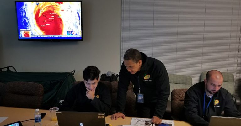 District Six TMC Prepares for Hurricane Irma - Distric Six SunGuide